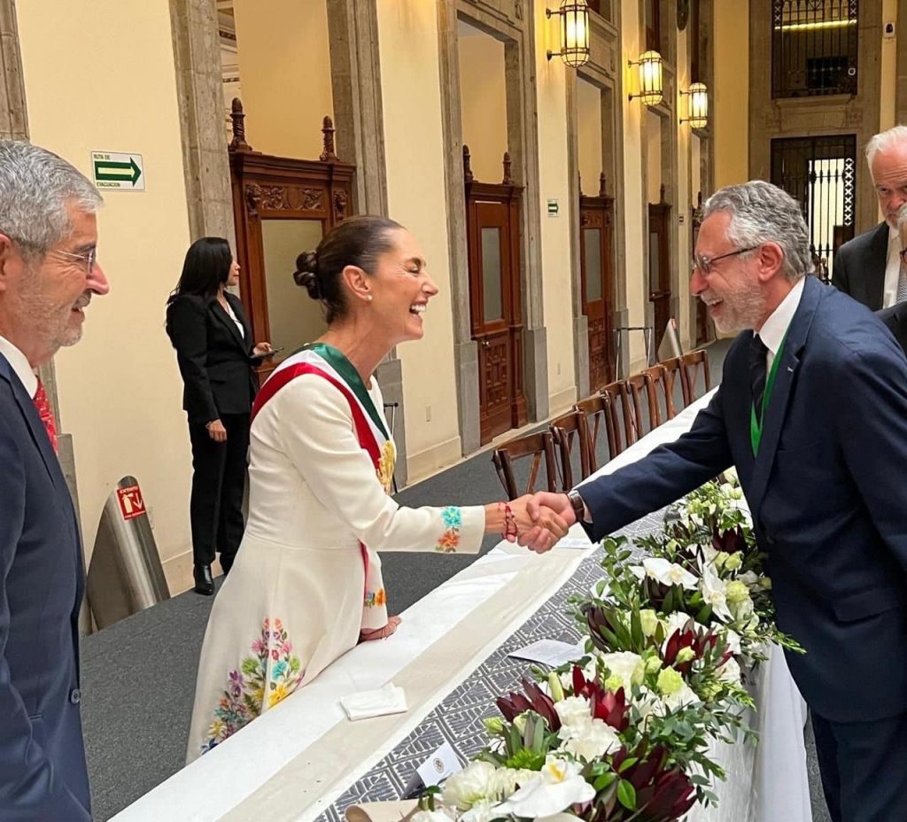 مشاركة السفير المصري فى مراسم تنصيب رئيسة المكسيكمشاركة السفير المصري ...